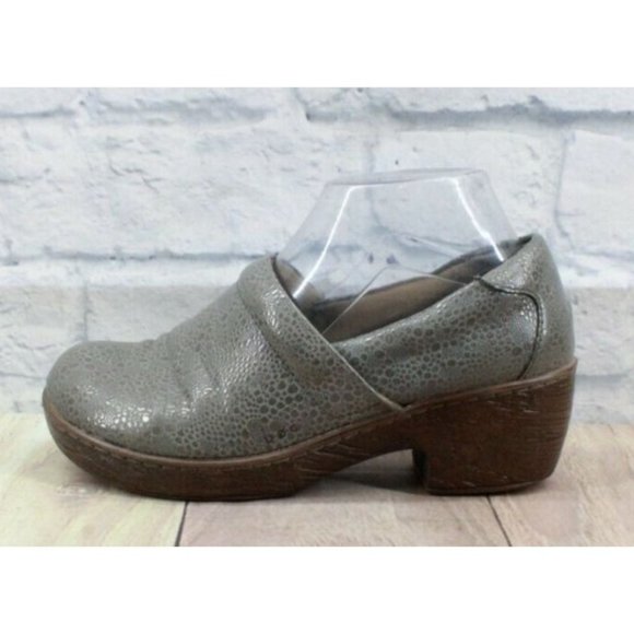 boc | Shoes | Boc Peggy Gray Pebbled Faux Leather Clogs Mules Nursing ...